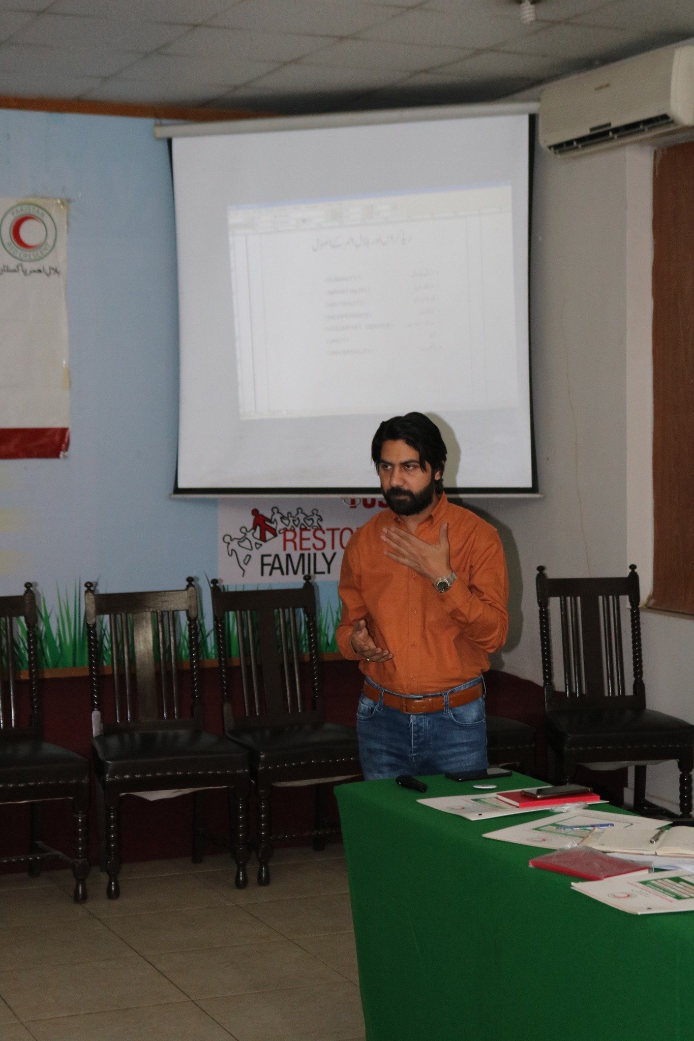 𝐎𝐧𝐞-𝐃𝐚𝐲 𝐎𝐫𝐢𝐞𝐧𝐭𝐚𝐭𝐢𝐨𝐧/𝐑𝐞𝐟𝐫𝐞𝐬𝐡𝐞𝐫 𝐒𝐞𝐬𝐬𝐢𝐨𝐧 𝐎𝐧 𝐏𝐫𝐨𝐭𝐞𝐜𝐭𝐢𝐨𝐧/𝐑𝐞𝐬𝐭𝐨𝐫𝐢𝐧𝐠 𝐅𝐚𝐦𝐢𝐥𝐲 ...